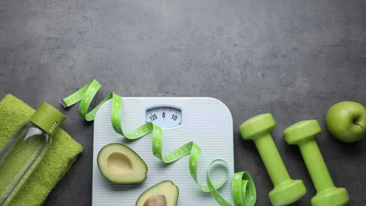 How Much Should I Weigh? Charts By Height, Age And Gender | Dr Farrah MD