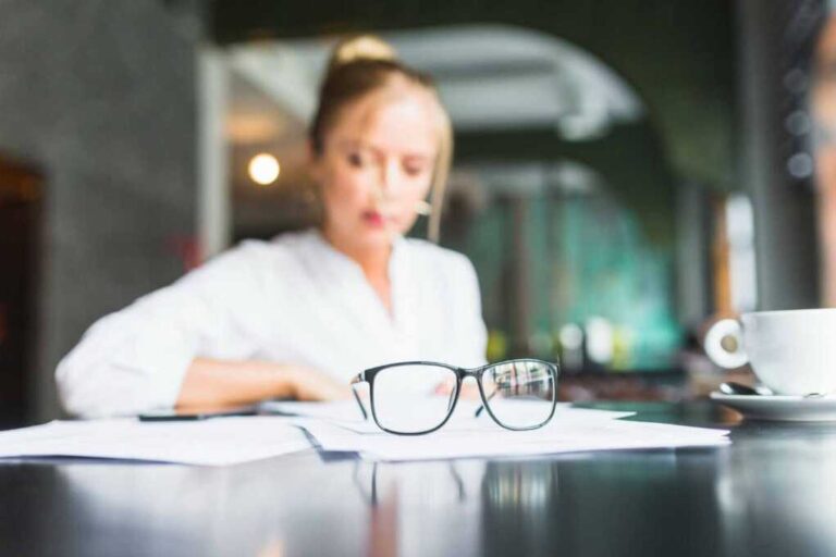15 Common Causes of Blurred Vision—And What to Do About It | Dr Farrah MD