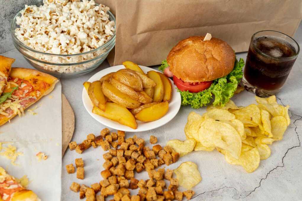 Worst Processed Foods That Spike Blood Pressure (And What to Eat ...